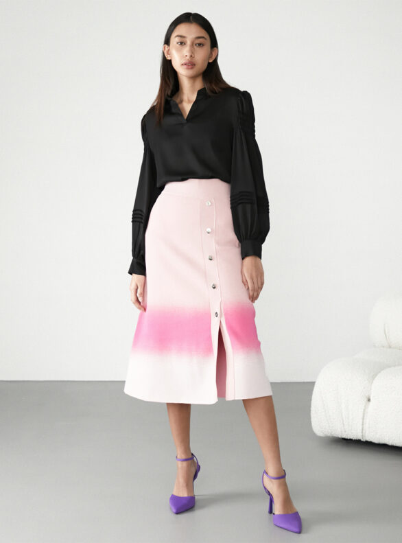 Smocking Pintuck Sleeved Blouse in Black - societyA